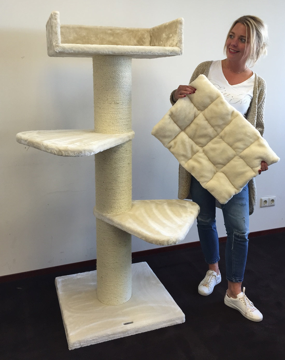 Cat Tree for large cats Royal Suite (Beige) - CatTreeKing USA